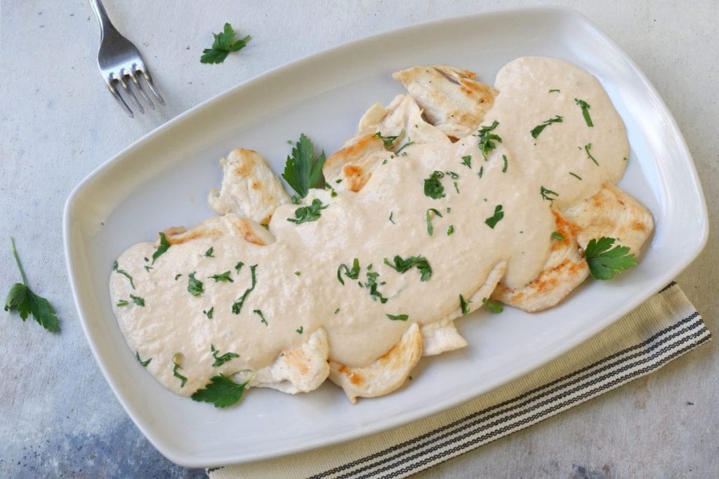 Pollo tonnato - la ricetta della variante gustosa e saporita