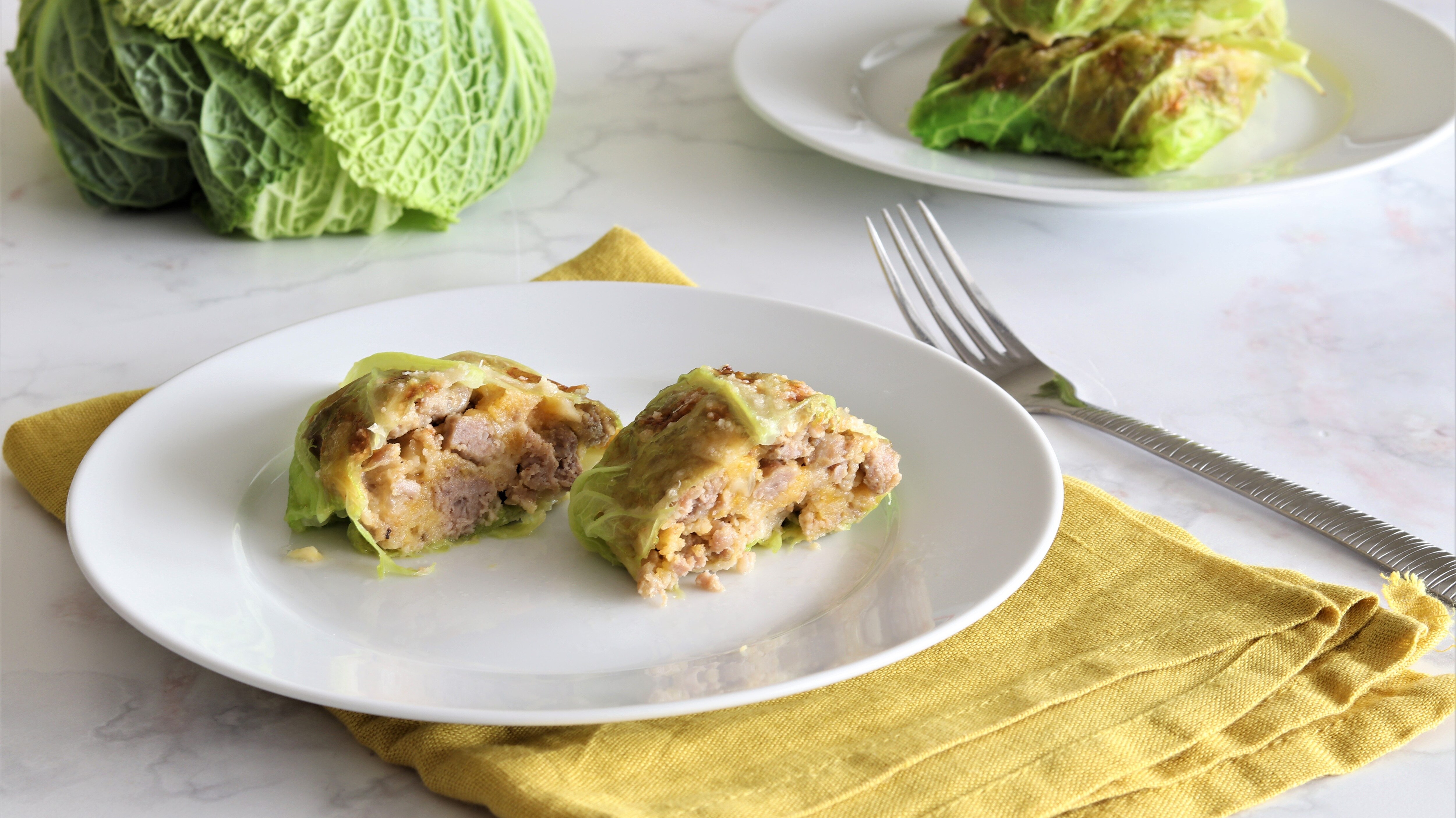 Involtini di cavolo verza con salsiccia: la ricetta del secondo piatto ...