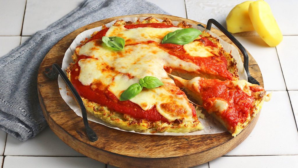Pizza di patate: la ricetta del piatto unico originale e gustoso
