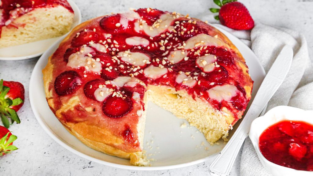 Pizza alle fragole: la ricetta della brioche dolce originale e golosa