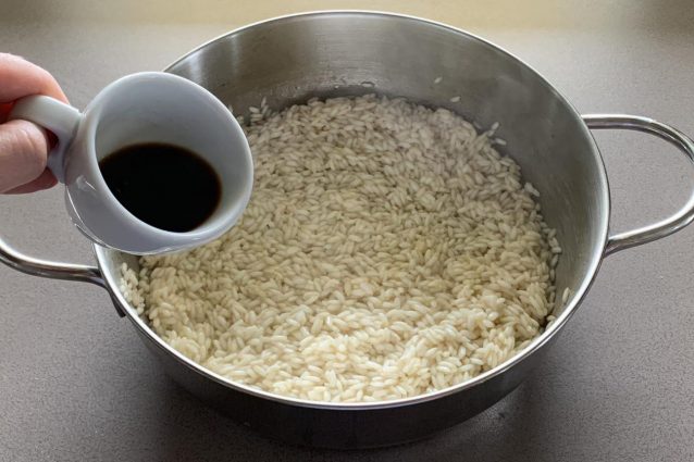Risotto al caffè: la ricetta del primo piatto originale e raffinato
