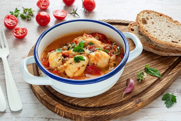 Rana pescatrice in umido: la ricetta del secondo di mare dai profumi ...