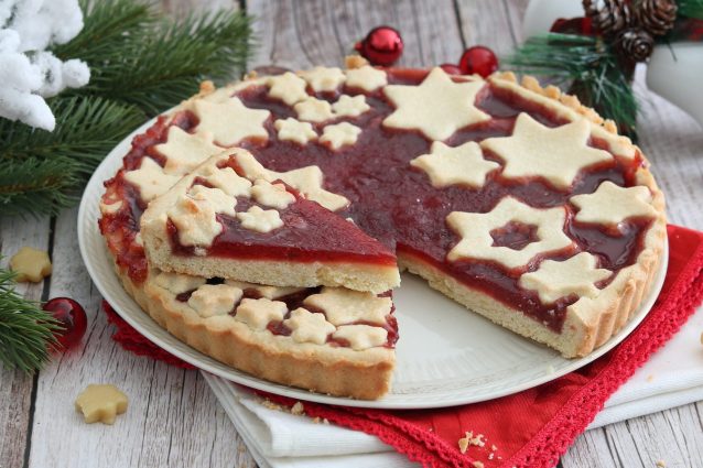 Crostata natalizia: la ricetta del dolce di frolla perfetto per le feste