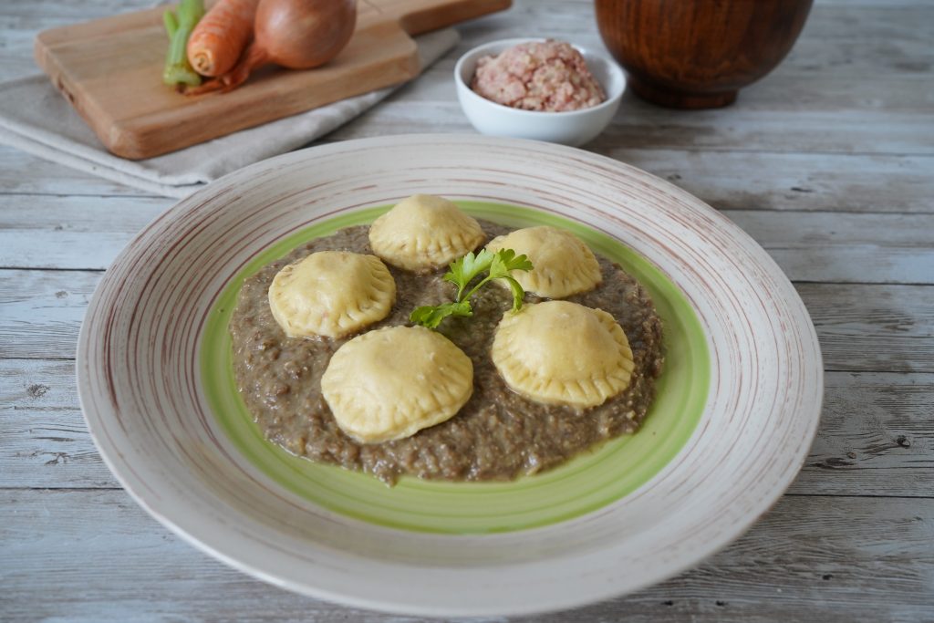 Ravioli al cotechino: la ricetta del primo originale e cremoso per il ...
