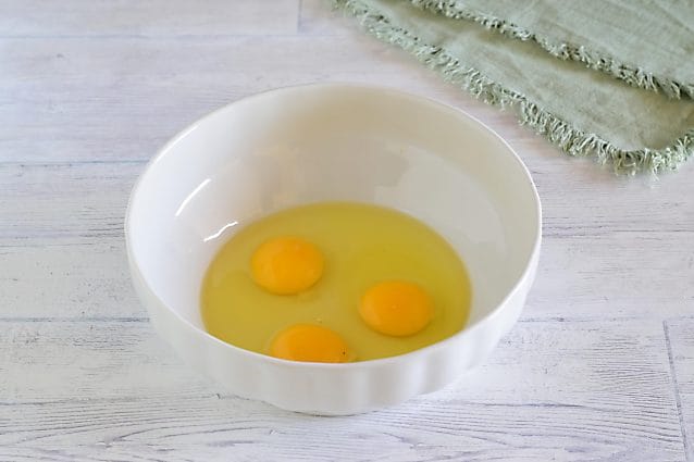 Neole: la ricetta delle fragranti cialde abruzzesi cotte con il ...