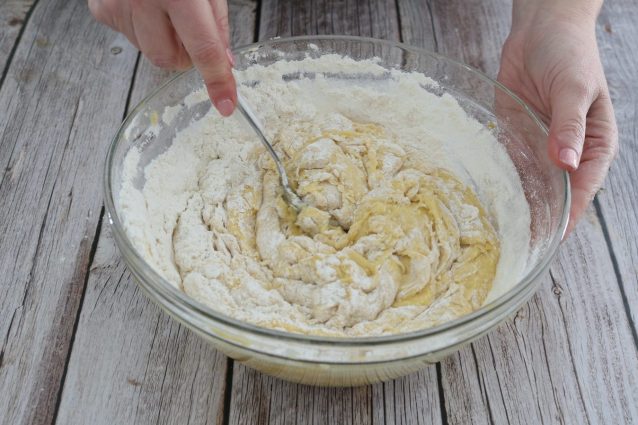 Guanti caleni: la ricetta dei dolci fritti di Carnevale tipici campani