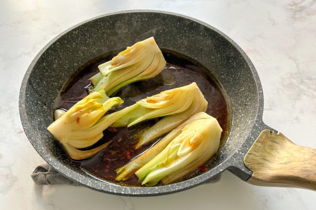 Pak choi in padella: la ricetta del contorno di cavolo cinese semplice ...