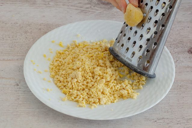 Grattini all'uovo: la ricetta per fare in casa la pastina sfiziosa
