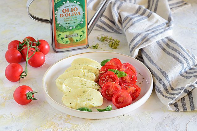 Mozzarella vegana: la ricetta dell'alternativa vegetale facile e genuina
