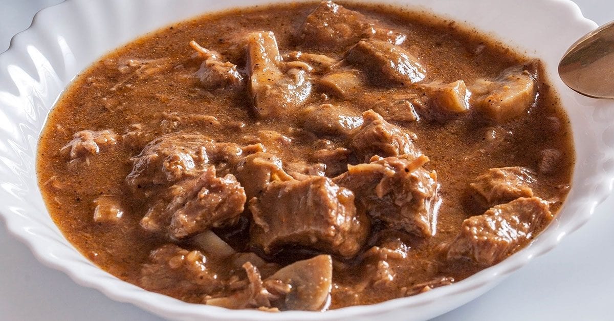 Hungarian Goulash in a Loaf: the original succulent recipe!