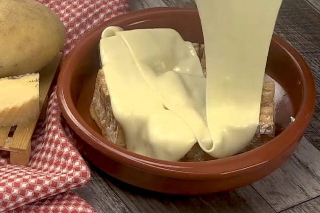 Potato Fondue: the easy and cheesy recipe everyone will love