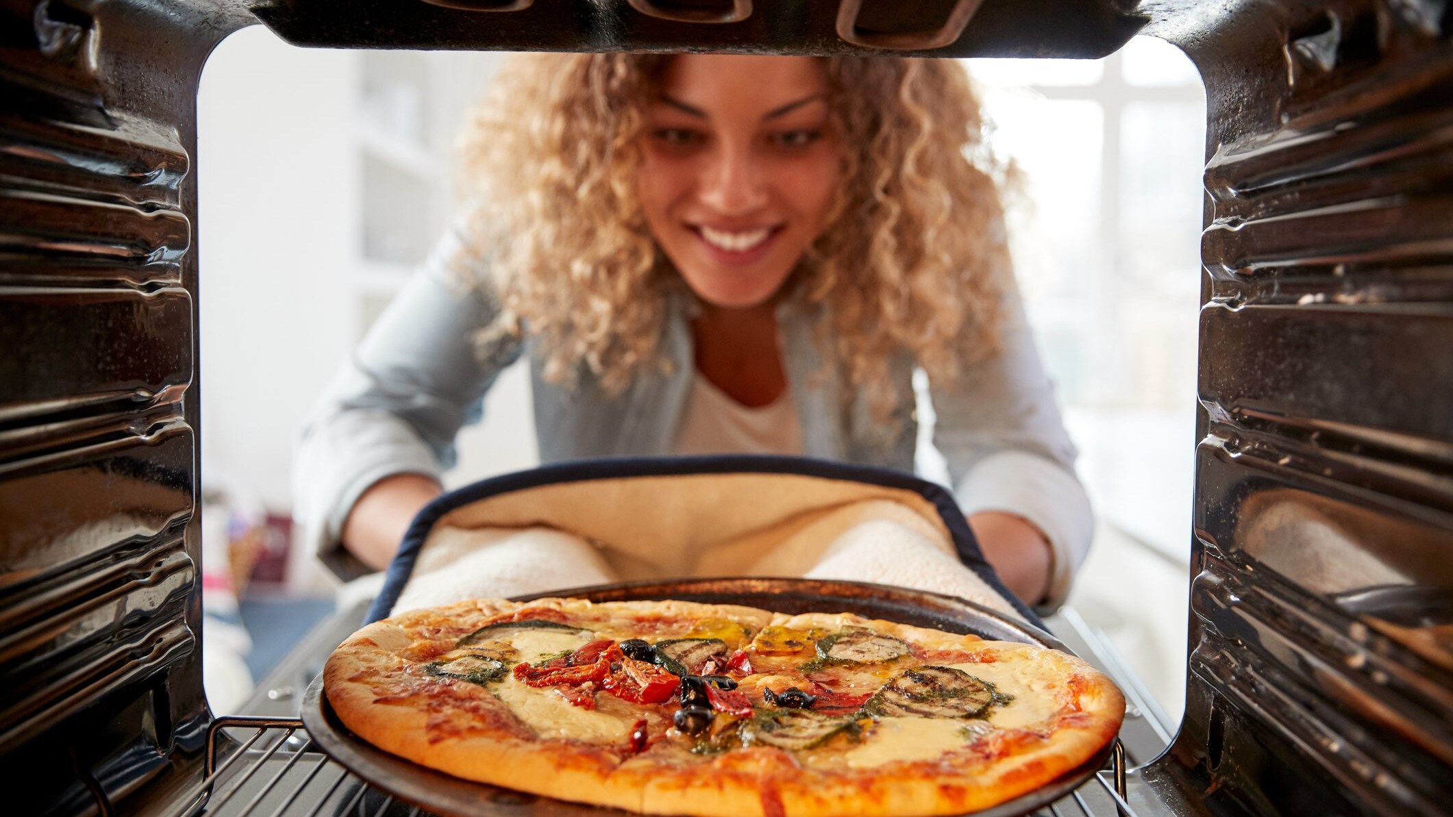 how to oven reheat pizza