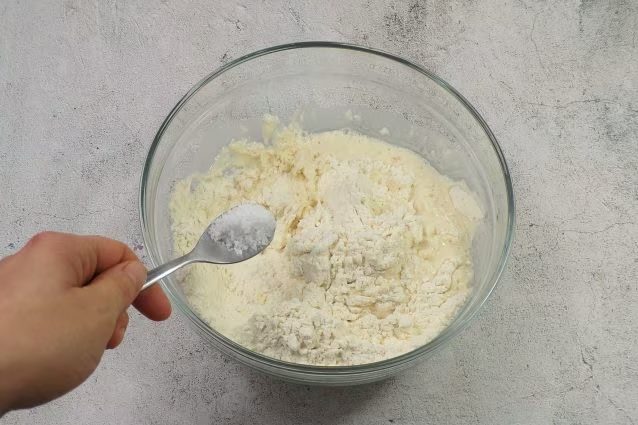 Homemade 4-Ingredient Arabic Pita Bread Recipe