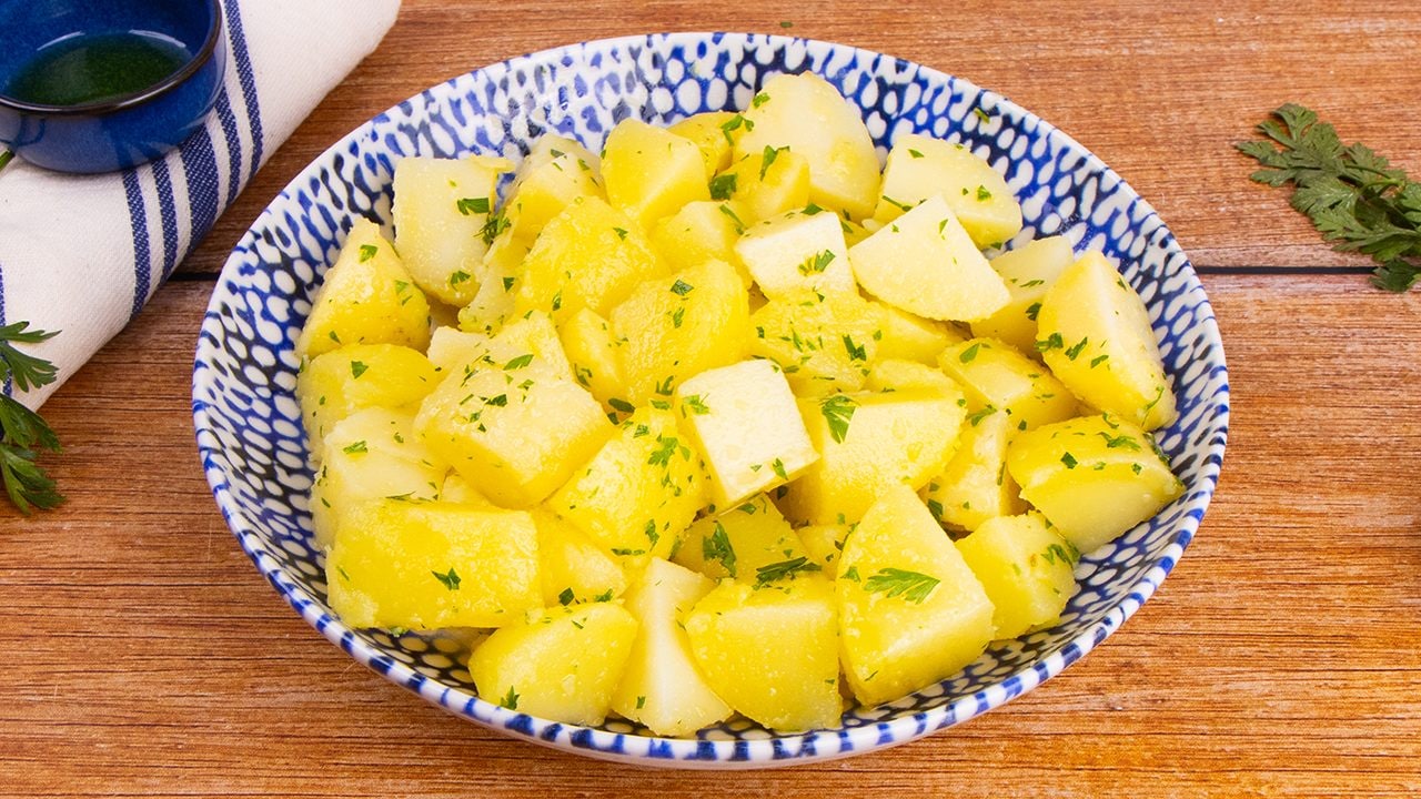 Perfect Boiled Potatoes with Olive Oil and Parsley