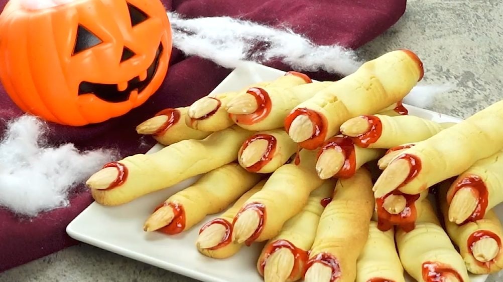 Witch Fingers Cookies For Your Halloween Party