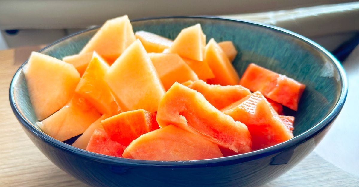 What Is Papaya What Does It Look Like What Are Its Properties And How