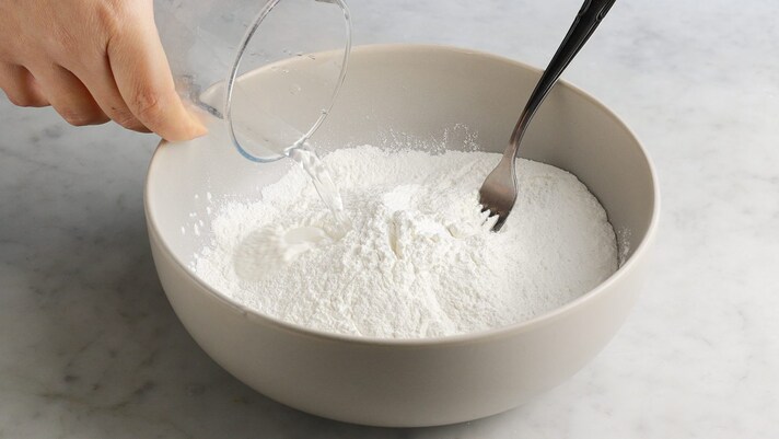 Classic Tteokbokki (Korean Spicy Rice Cakes Recipe)