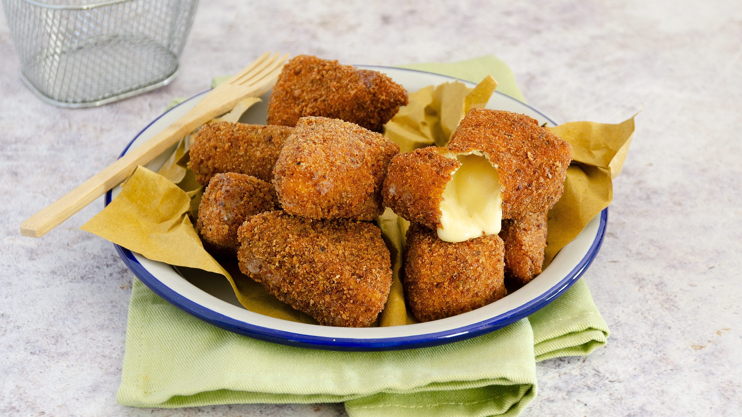 Deep Fried Camembert Cheese (4-Ingredient Only!)