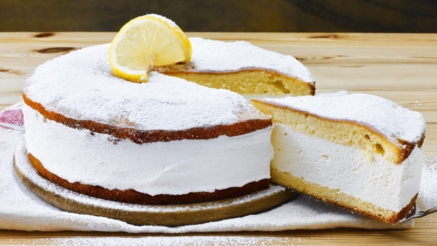 Lemon Ice Cream Cake: Fresh and Delicate in Flavor