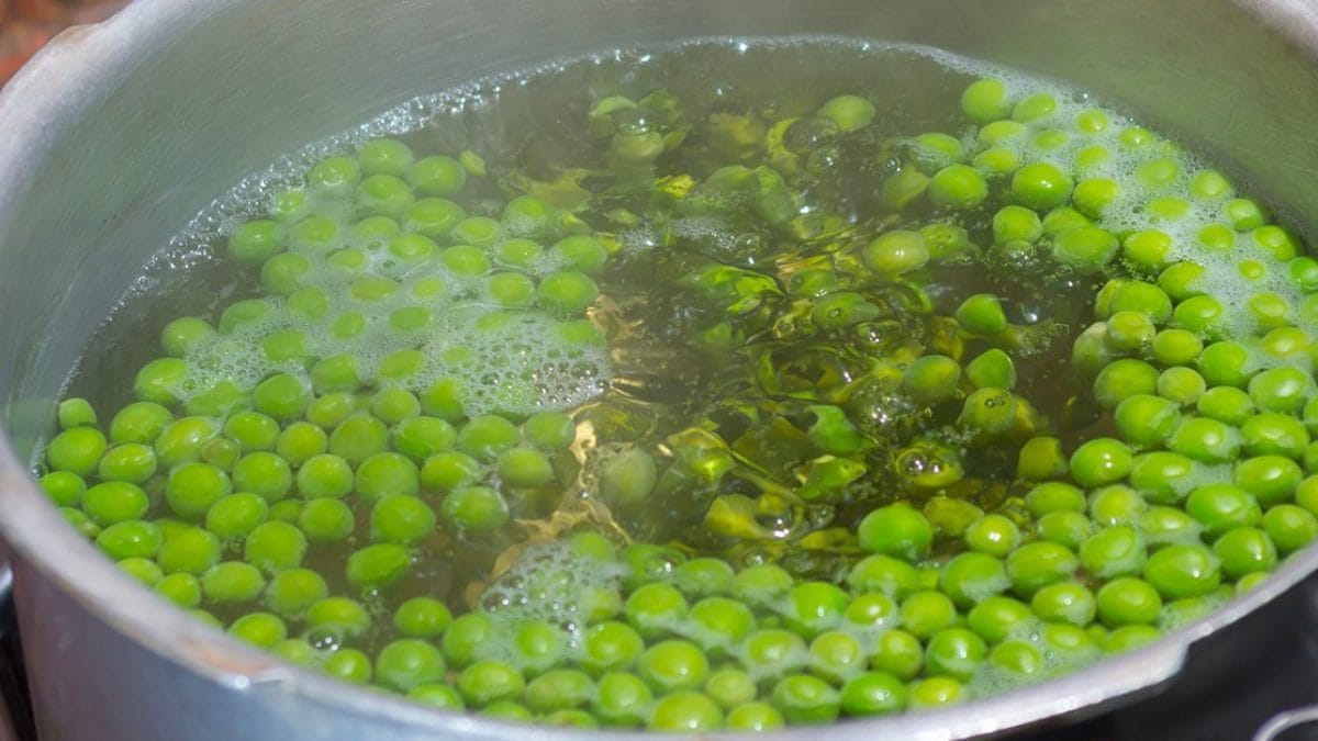 Should You Start With Hot or Cold Water When Boiling Food?